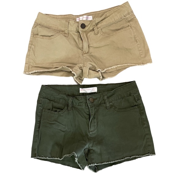 No Boundaries | Shorts | No Boundaries Two Pairs Of Army Greenkhaki ...